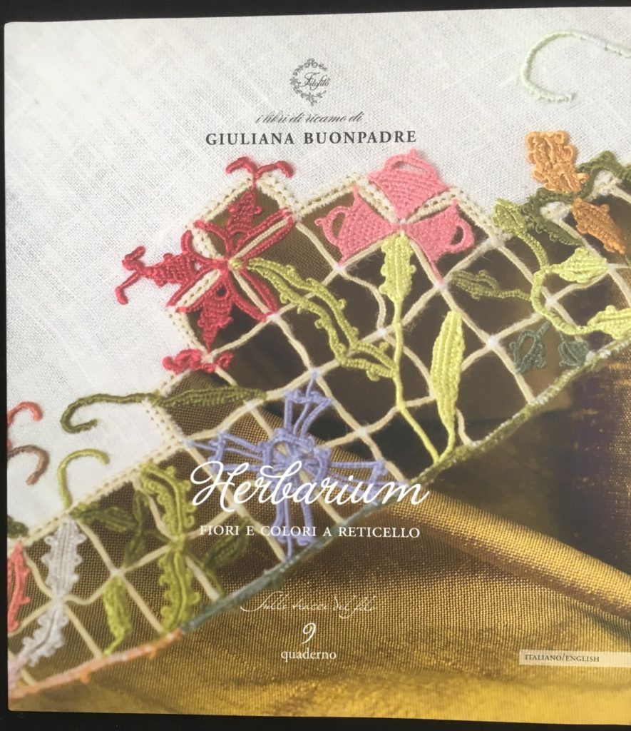 Herbarium: Fiori e Colori a Reticello – Lace Gumnuts